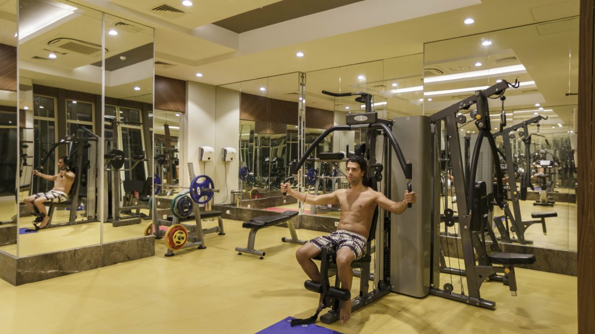 Fitness Center & Sports Activities - Well Palace Side