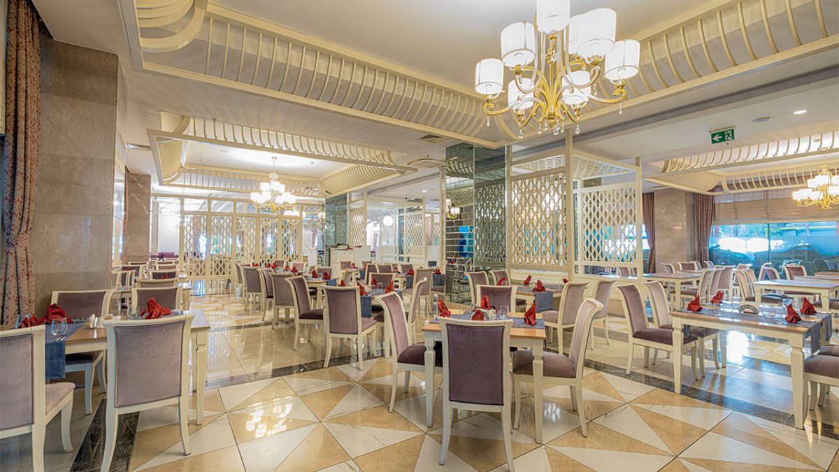 Well Main Restaurant - Well Palace Side