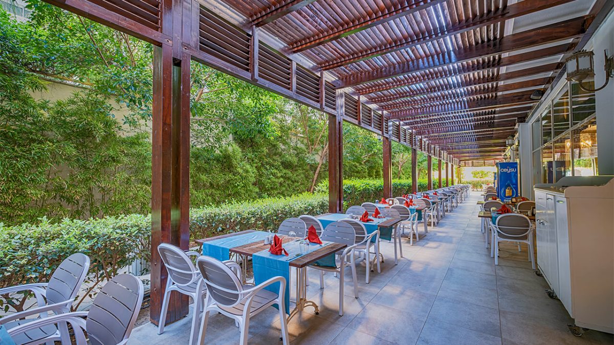 Well Main Restaurant - Well Palace Side