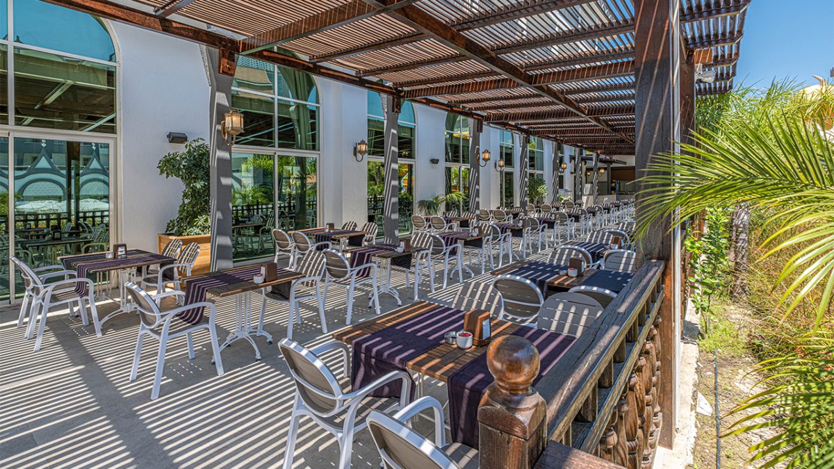 Terrace Bar - Well Palace Side