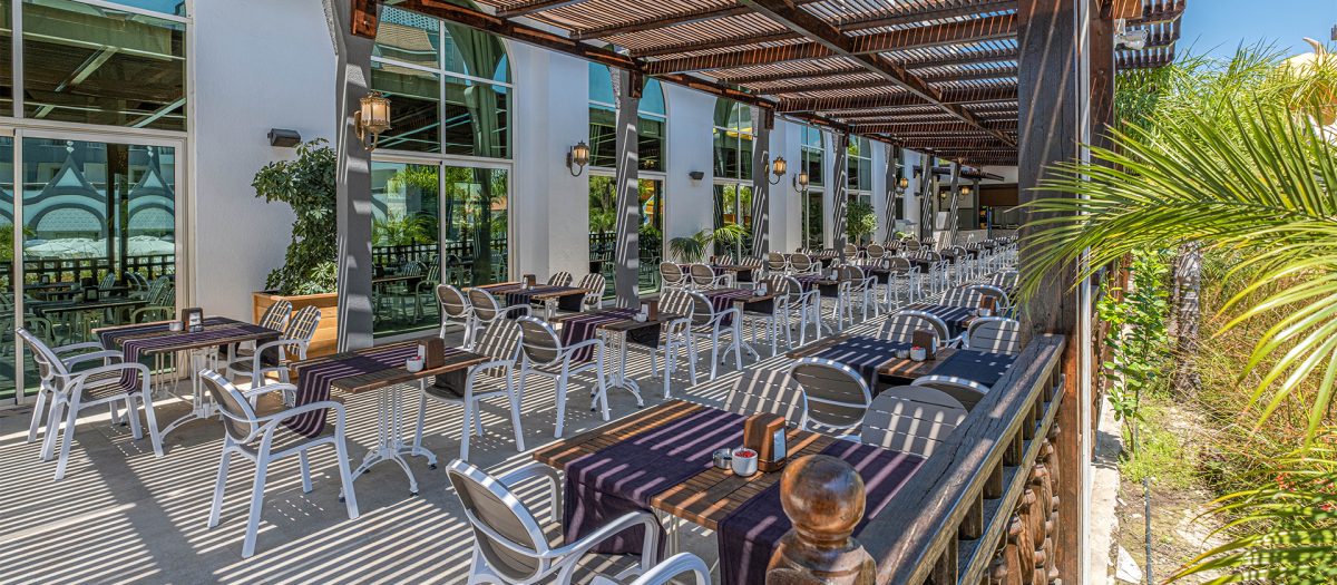 Terrace Bar - Well Palace Side